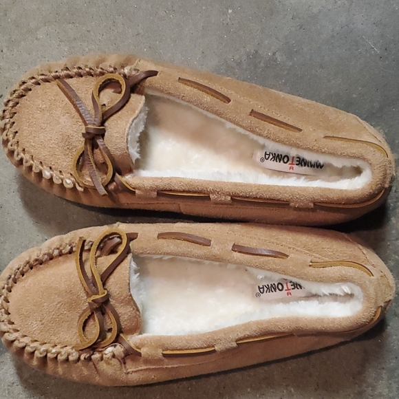 Minnetonka | Shoes | Youth Girls Moccasins | Poshmark